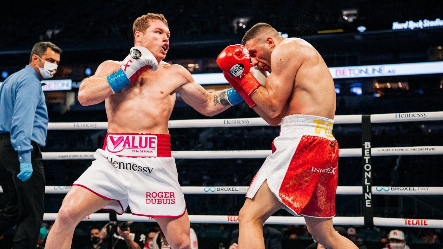 Canelo ganó con la mano en la cintura – La Prensa de Colorado